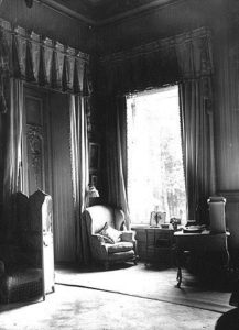 ROMANOV FAMILY: FAVORITE CHAIR – The Romanov Family